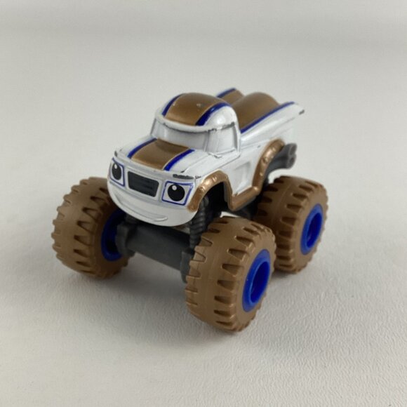 Mattel | Toys | Blaze And The Monster Machines Launch Stunts Hauler ...